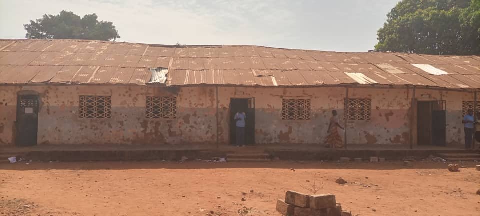 Regiões/Director do Liceu de Bijimita lamenta falta de professores ...